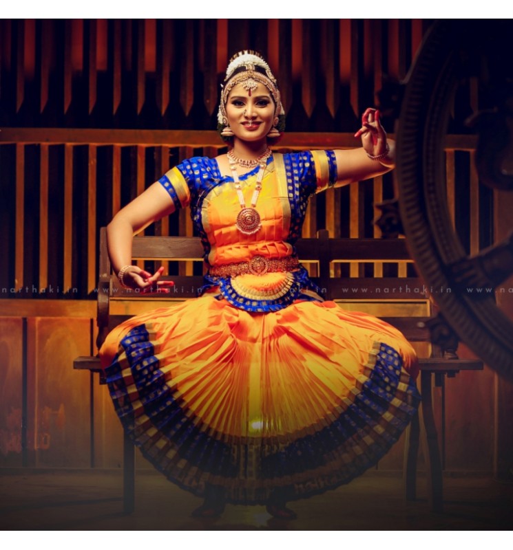 BHARATANATYAM SUNPLEAT Size 26