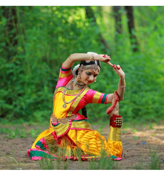 BHARATANATYAM SUNPLEAT WS1 Size 24