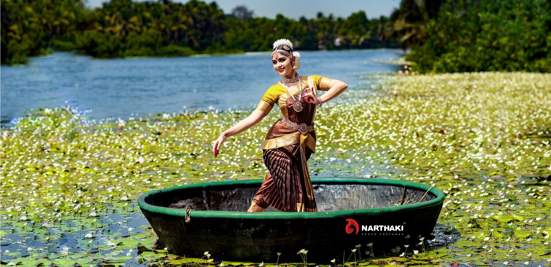 Dance Costumes : Narthaki.in